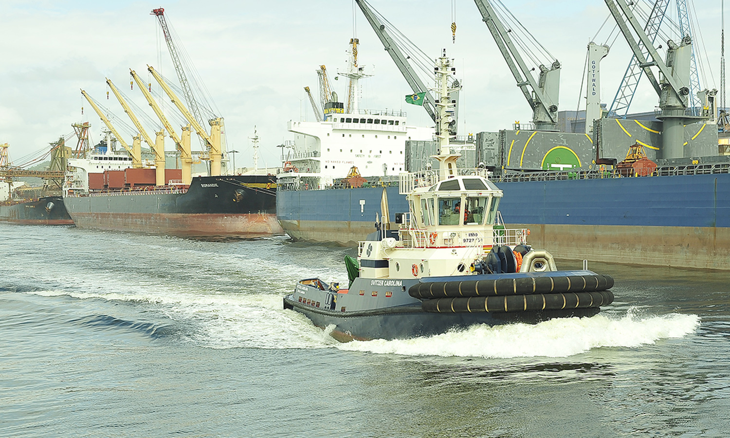Maiores rebocadores do Brasil começam a operar no Porto de Paranaguá ...