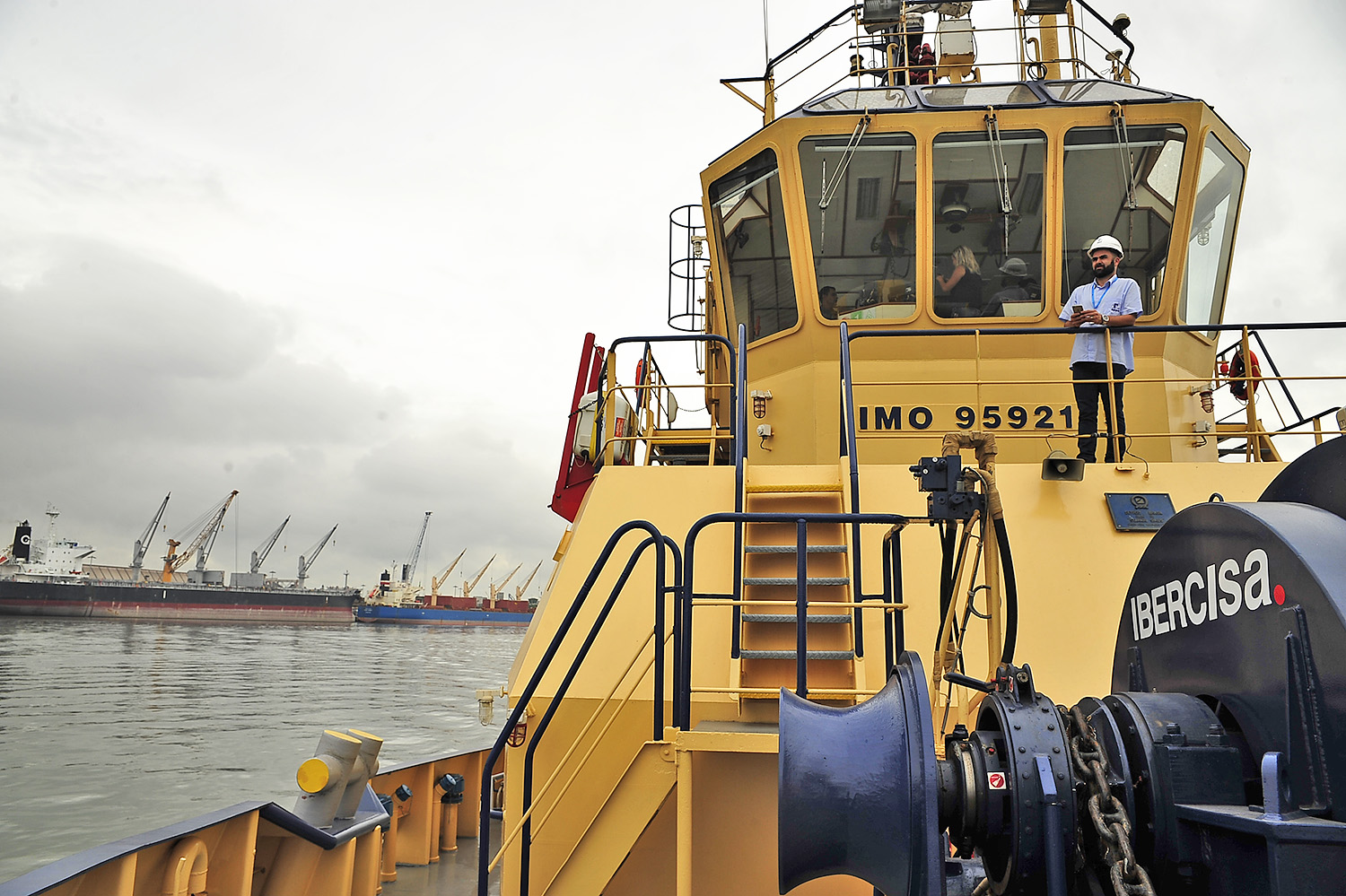 Um dos maiores rebocadores já fabricados no Brasil começa a operar em ...